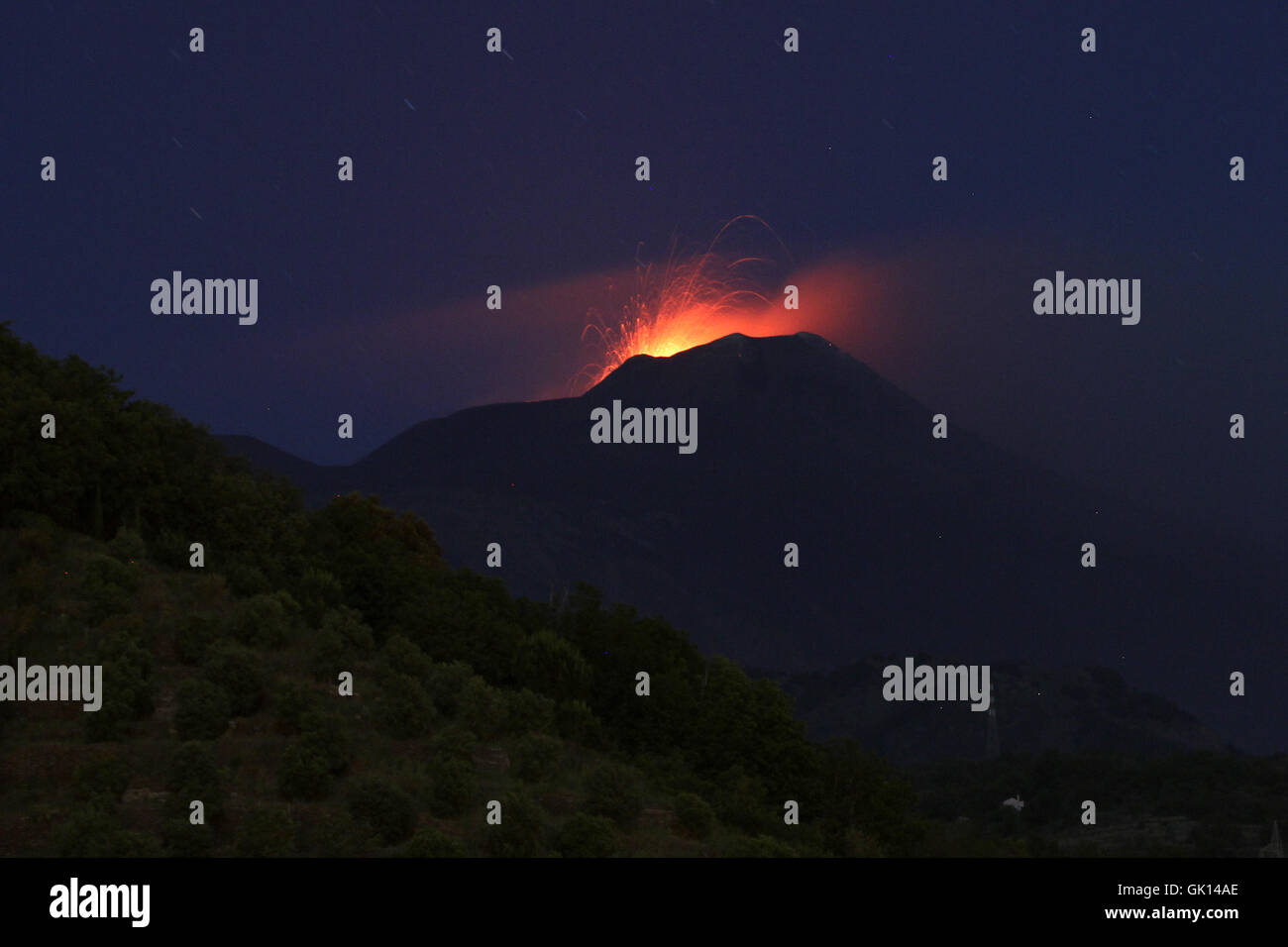 Mount Etna, Europe's highest active volcano, erupts on the southern ...