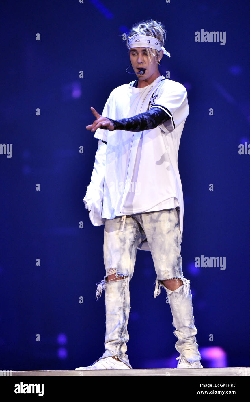 Justin bieber purpose world tour hi-res stock photography and images ...