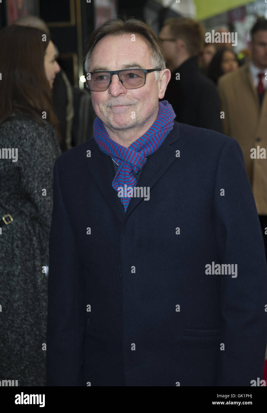 Ron cook actor hi-res stock photography and images - Alamy