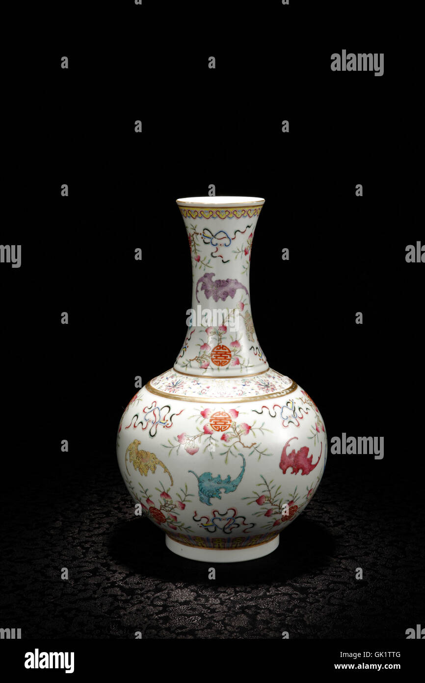 Pastel longevity pattern Vase Stock Photo - Alamy