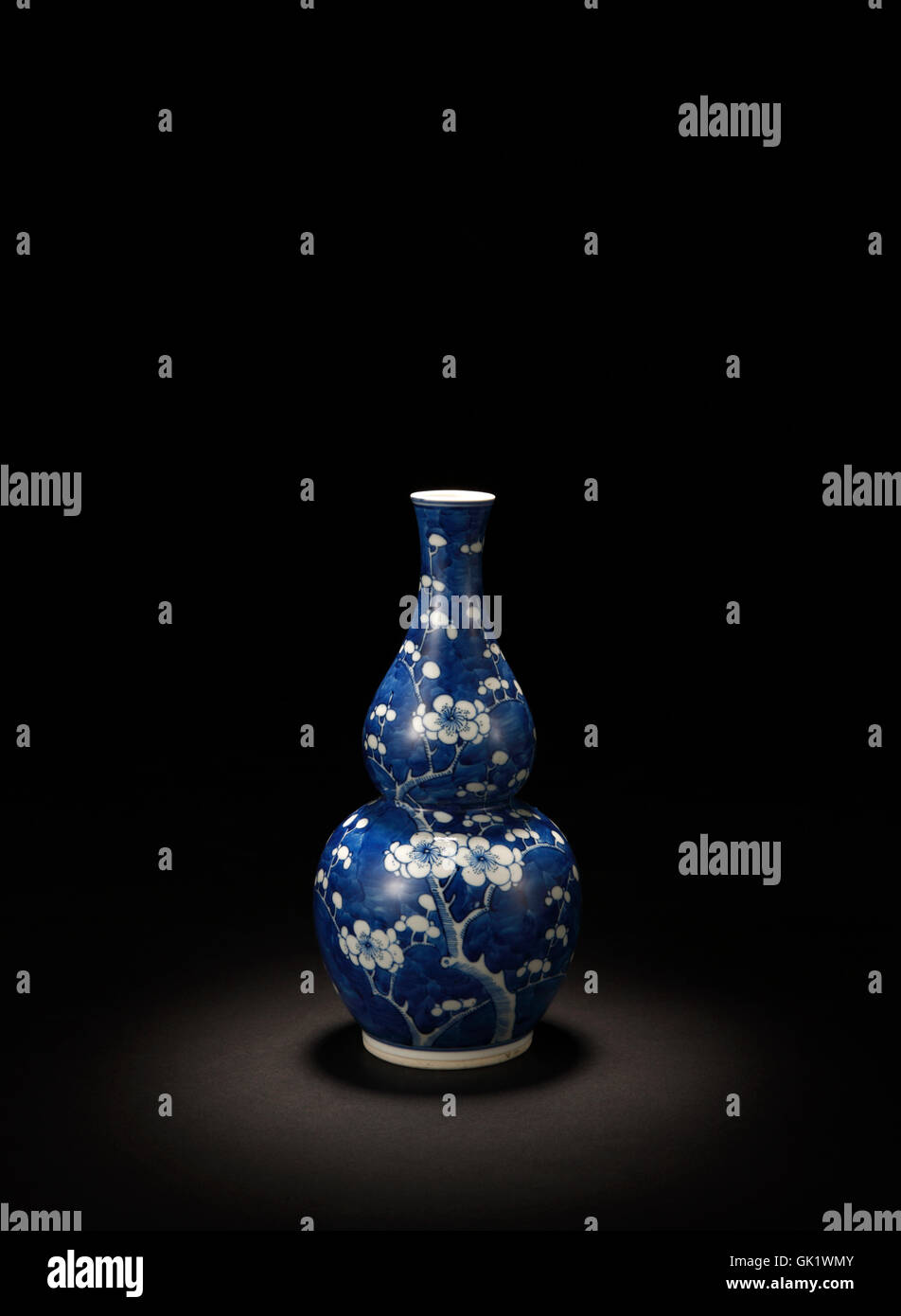 Blue ice plum pattern bottle gourd Stock Photo - Alamy