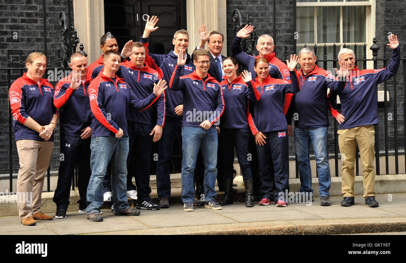 Prime Minister David Cameron meets members of the UK Invictus Games ...