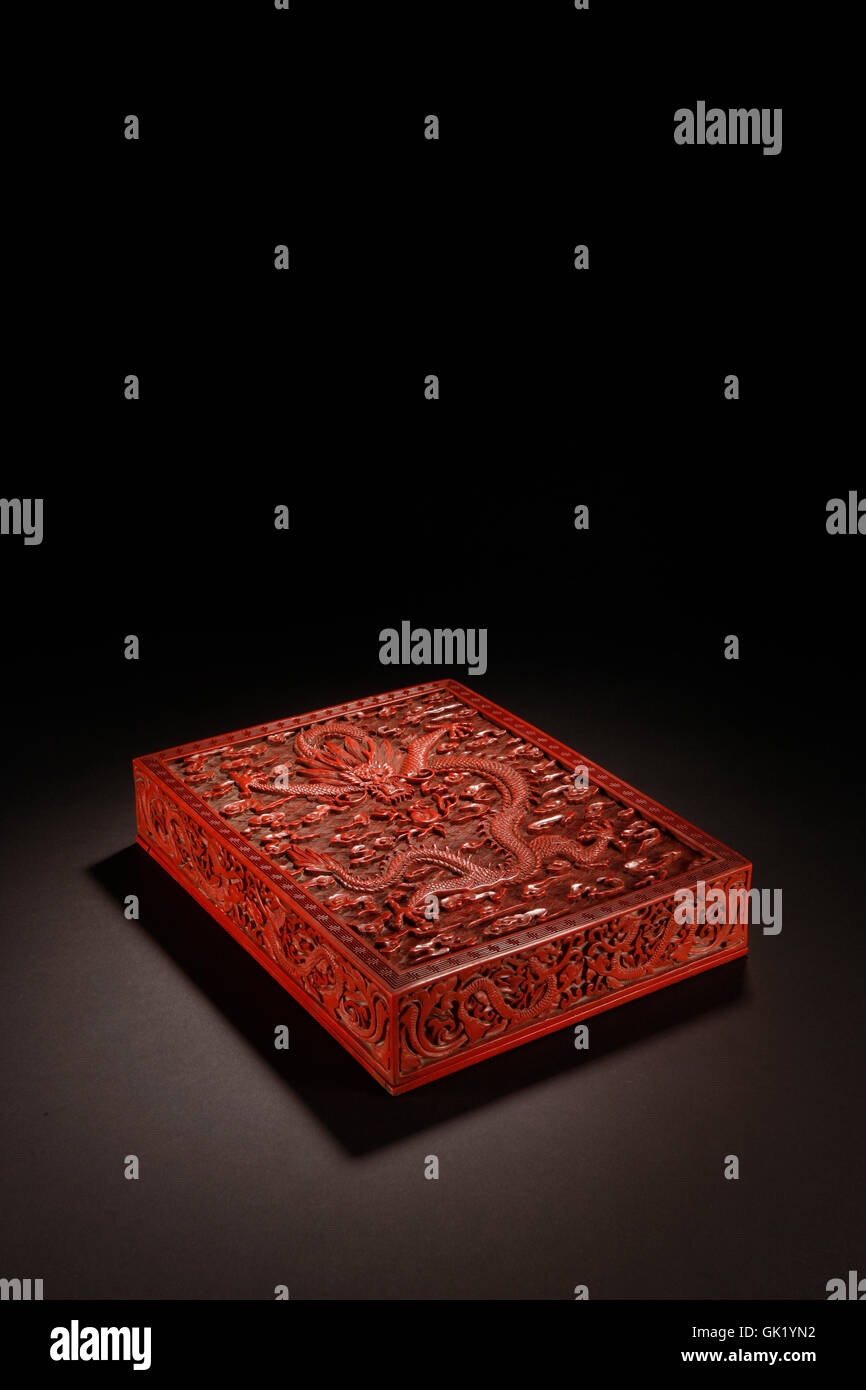 Dragon red paint boxes hi-res stock photography and images - Alamy