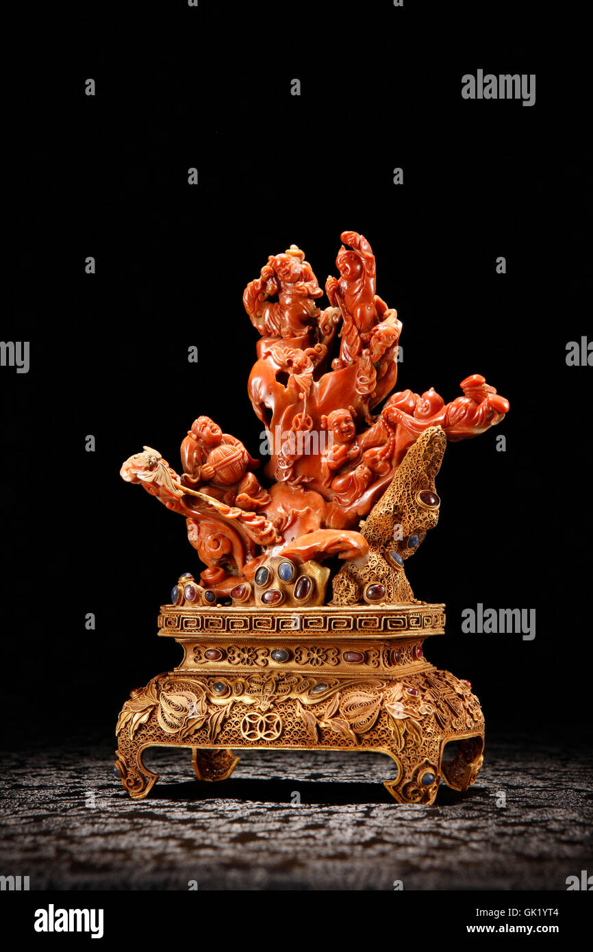 Gold wire inlay hi-res stock photography and images - Alamy