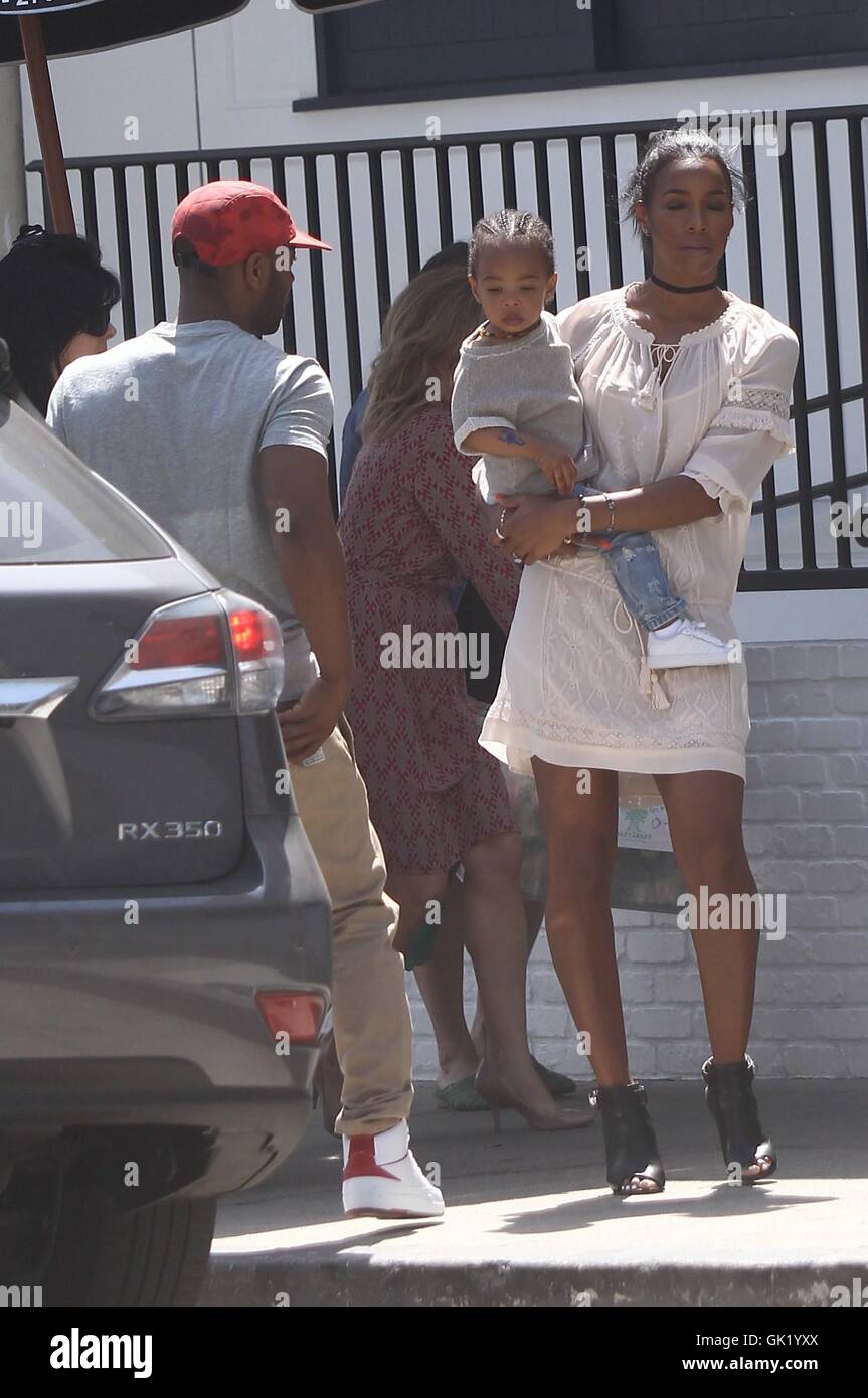 Kelly Rowland with her husband Tim Witherspoon and their son Titan ...