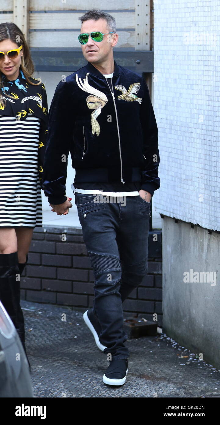 Robbie Williams Ayda Field exit ITV Show Loose Women Featuring: Robbie ...