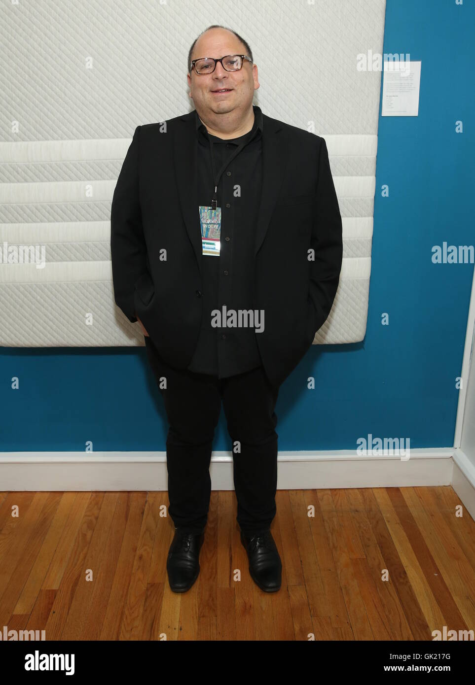 The Lessa Dream Gallery hosts an event that celebrates giving blank ...