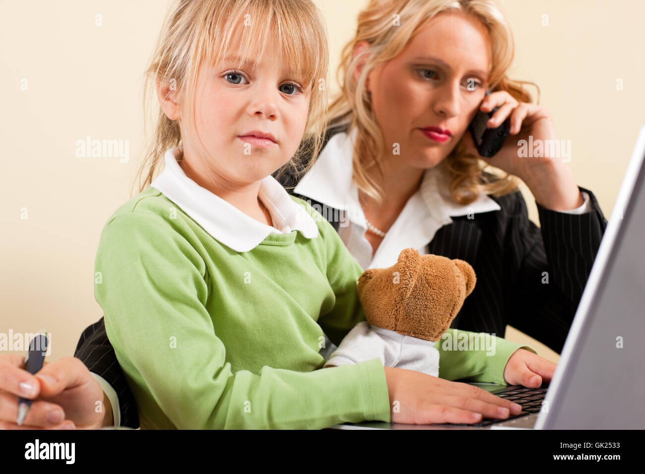 woman mother mom Stock Photo - Alamy