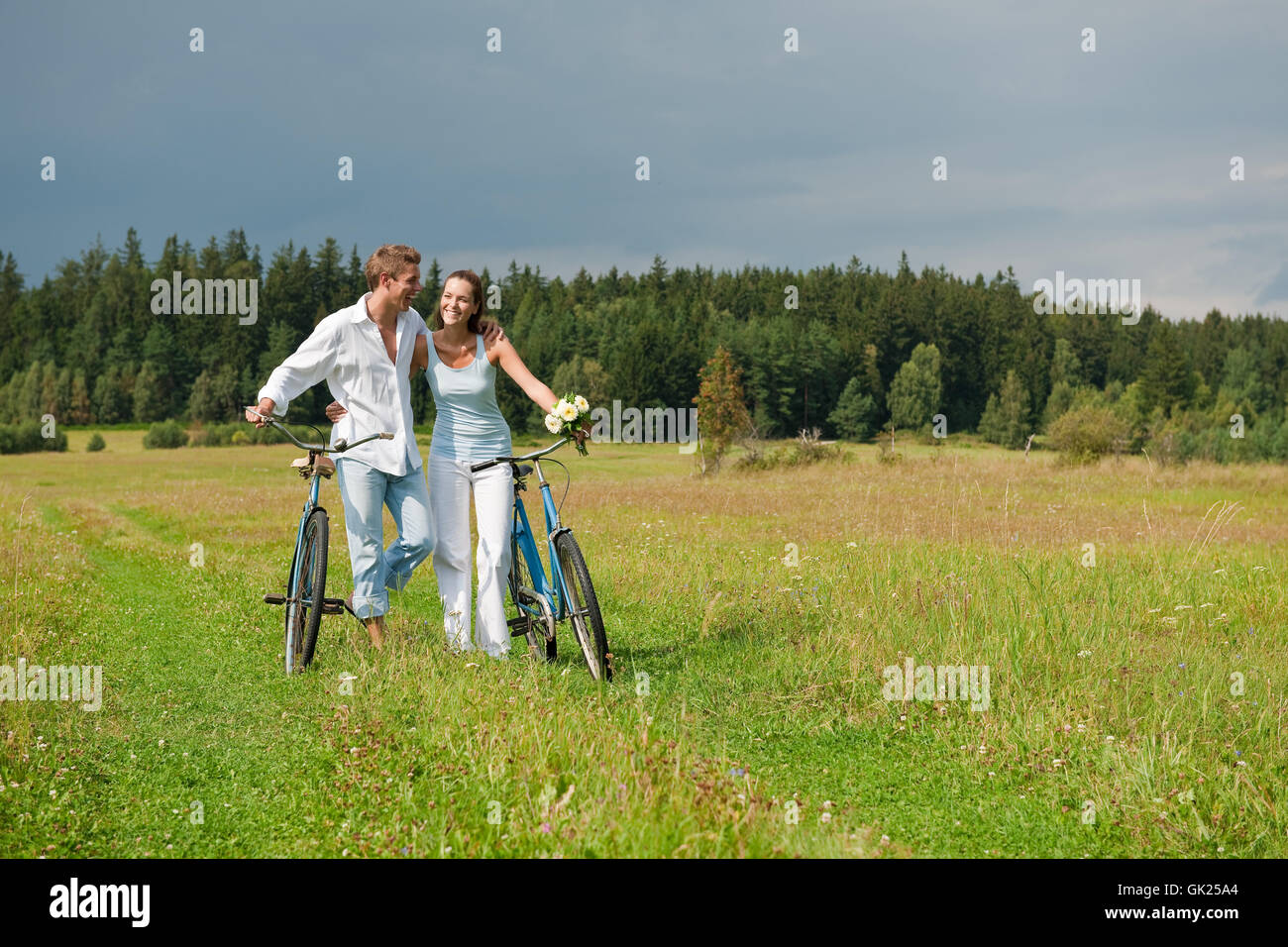 walk go going Stock Photo - Alamy