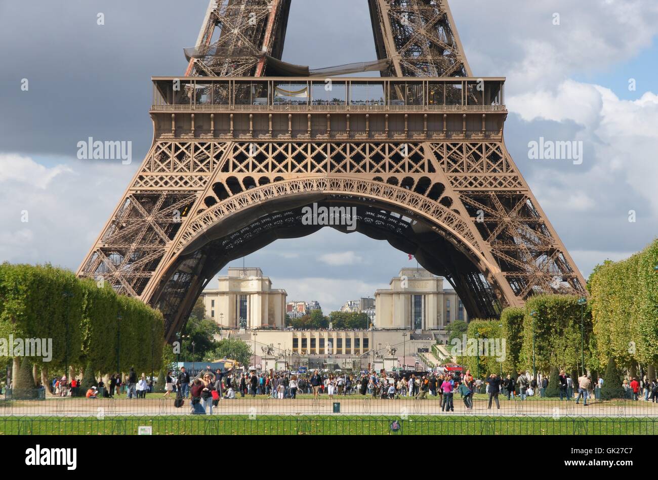 Steel arcs hi-res stock photography and images - Alamy