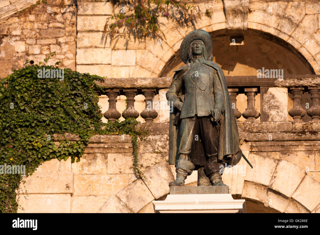statue sword arm Stock Photo - Alamy