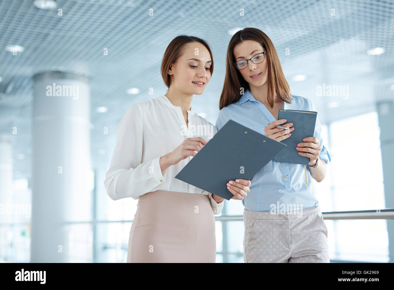 Planning together hi-res stock photography and images - Alamy