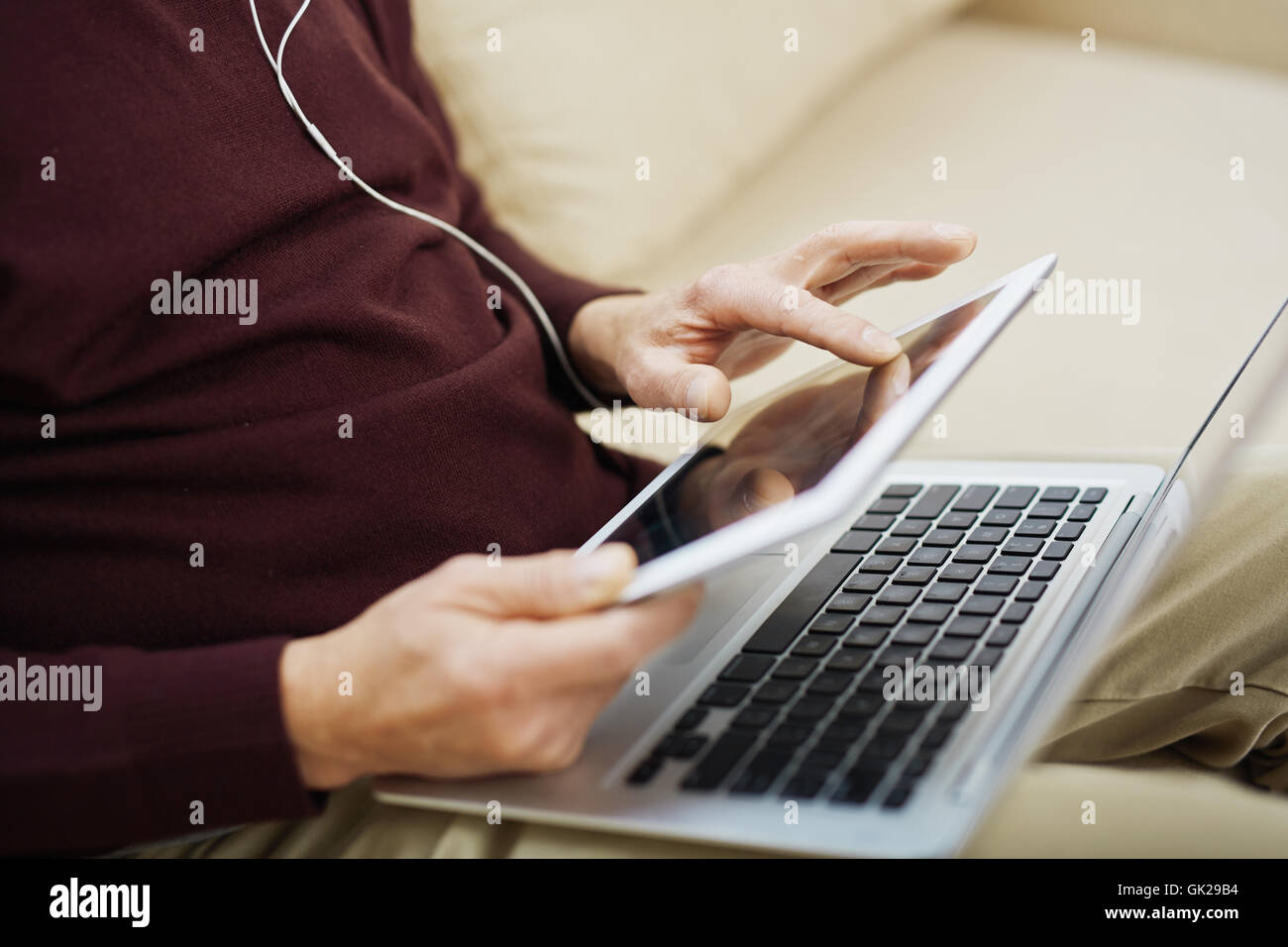 Senior touchpad hi-res stock photography and images - Alamy