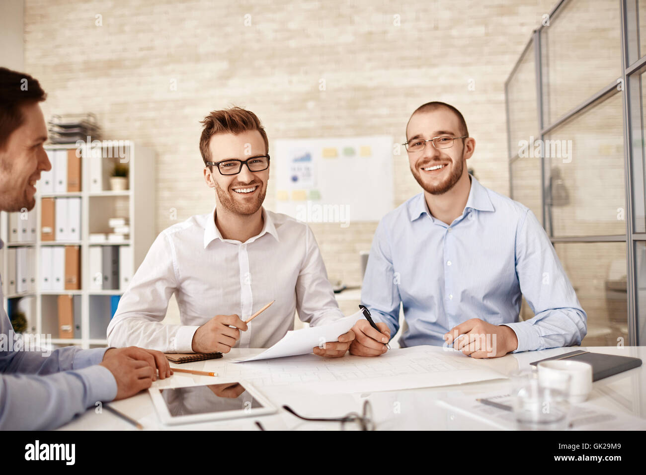 Successful business people hi-res stock photography and images - Alamy