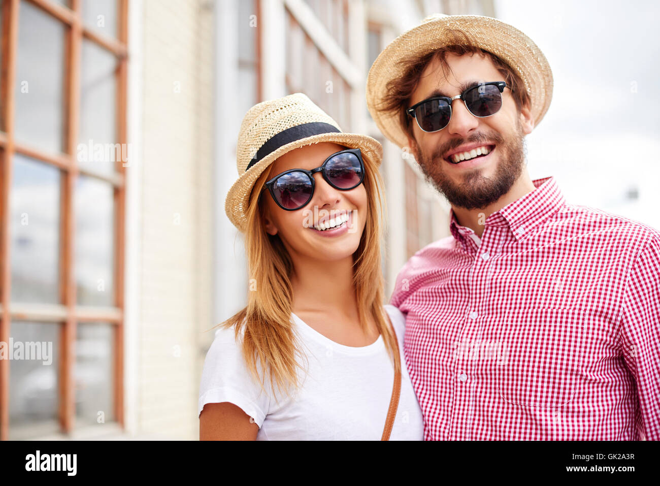 Stylish couple hi-res stock photography and images - Alamy