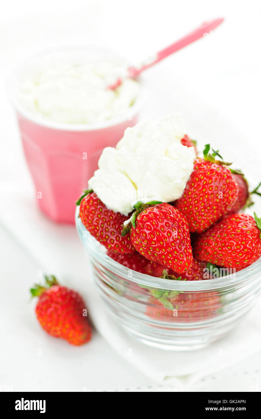 cream berries dessert Stock Photo - Alamy