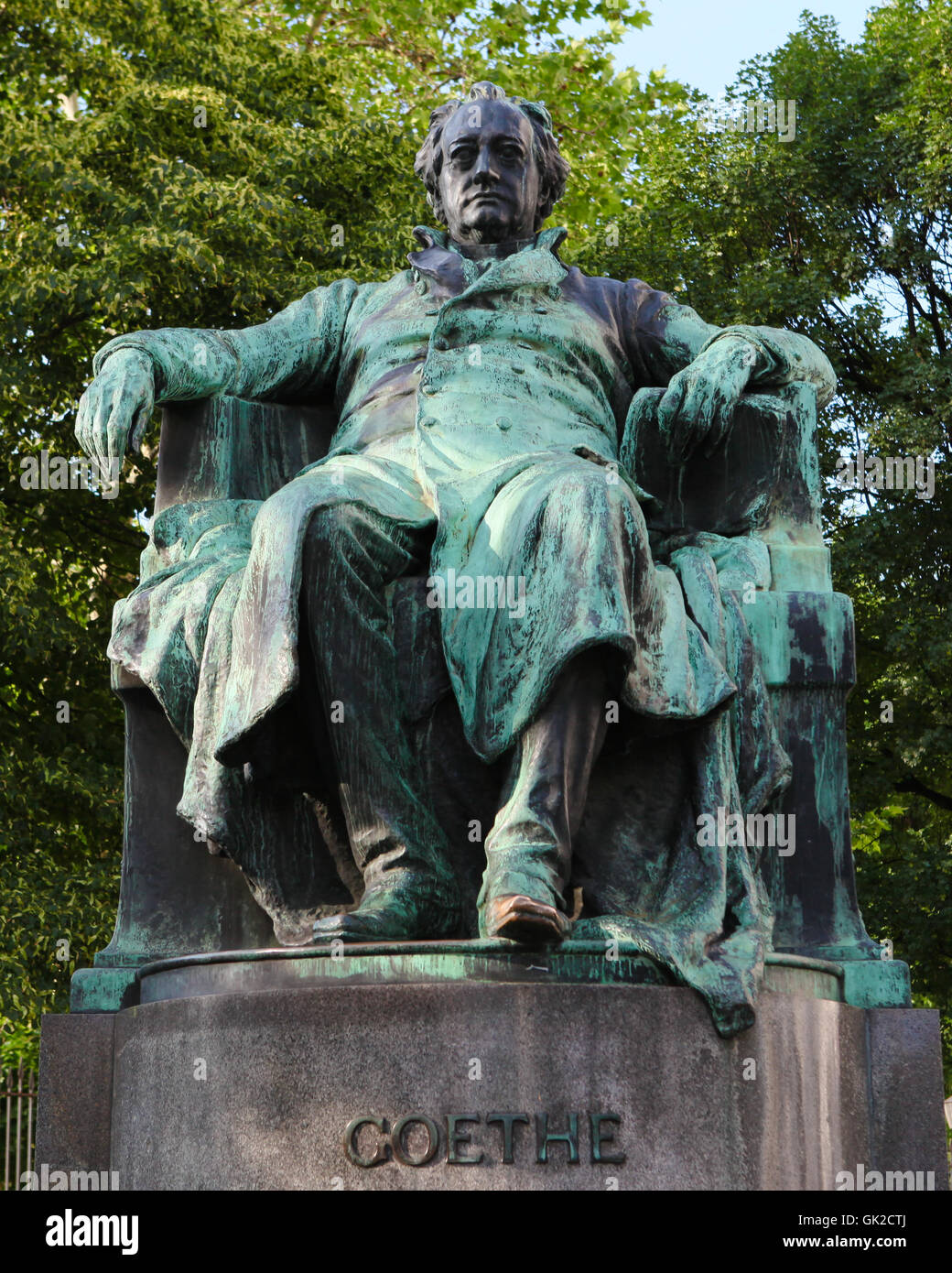 Johann wolfgang goethe statue hi-res stock photography and images - Alamy