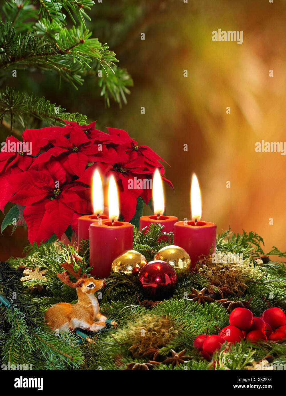 Advent wreath hi-res stock photography and images - Alamy