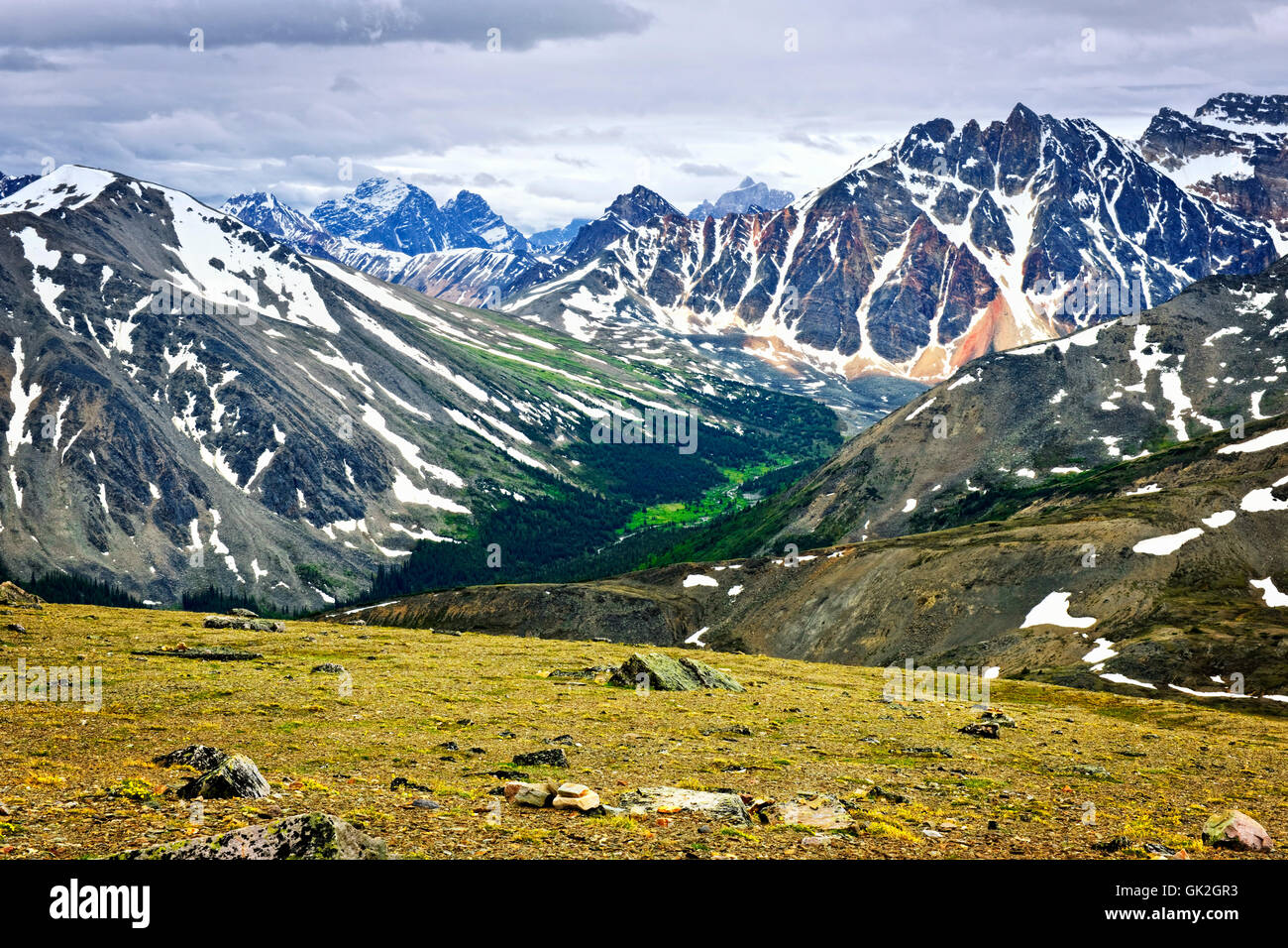 mountains sight view Stock Photo - Alamy