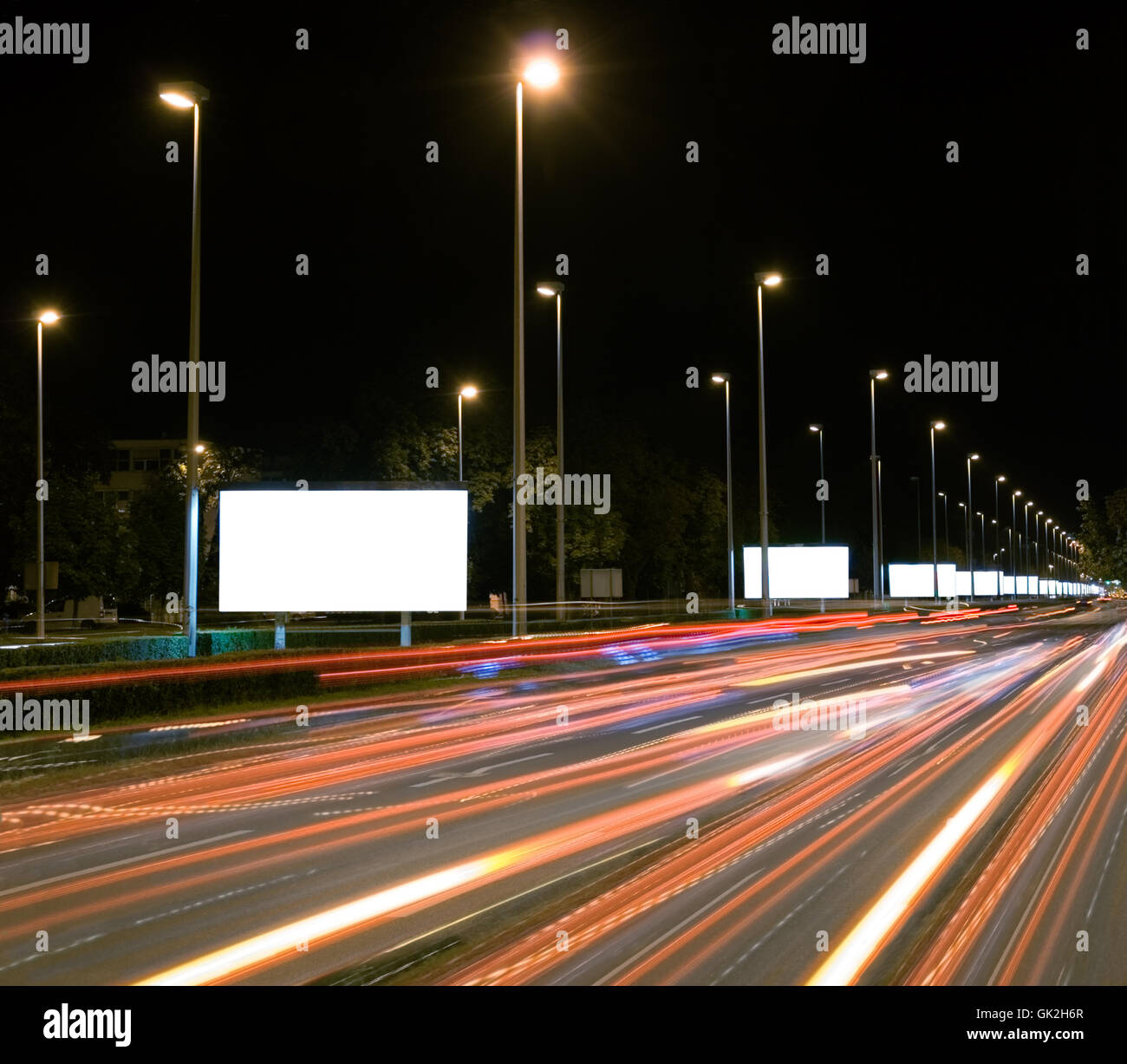 Empty billboard nighttime hi-res stock photography and images - Alamy