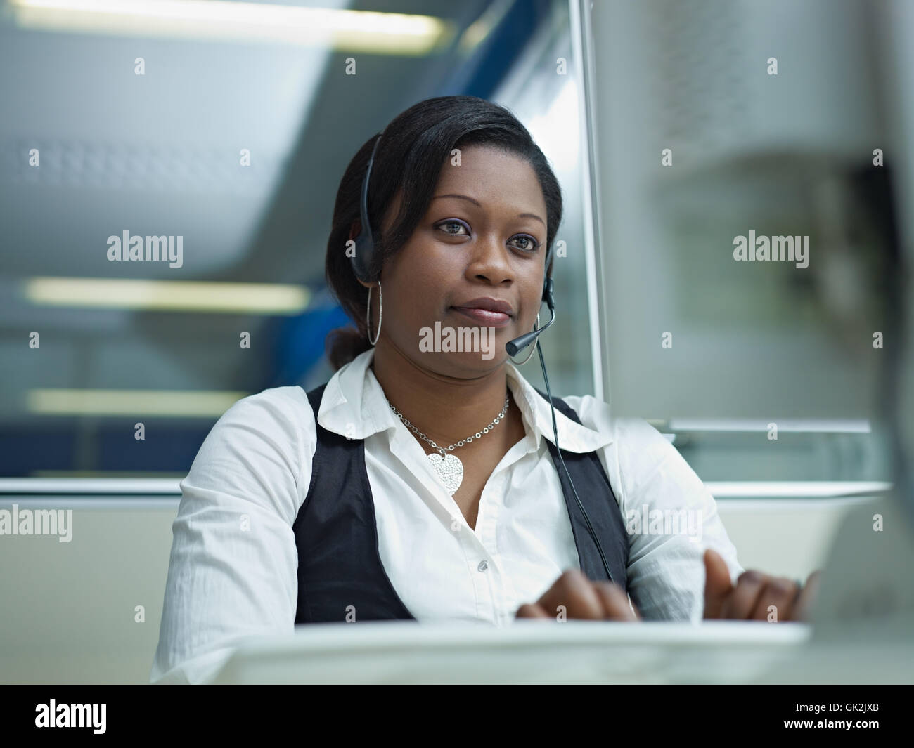 woman call center Stock Photo - Alamy