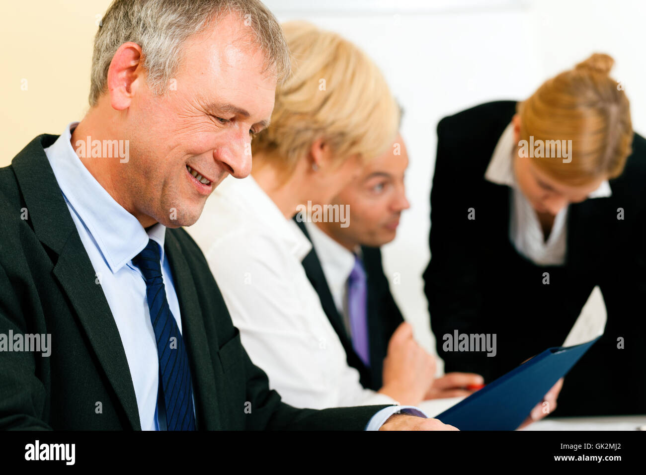 teamwork during a meeting Stock Photo - Alamy