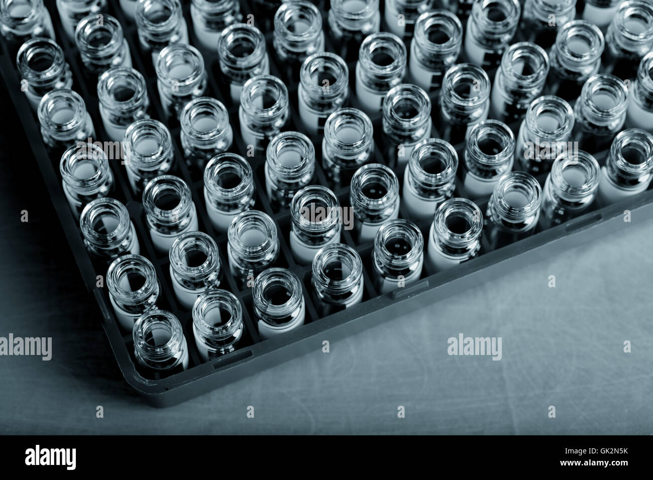 Blood vials laboratory hi-res stock photography and images - Alamy