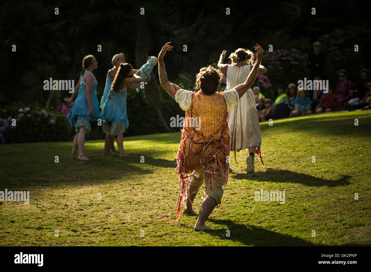 Cscape Dance Company perform their spectacular Neptunalia at Trebah ...