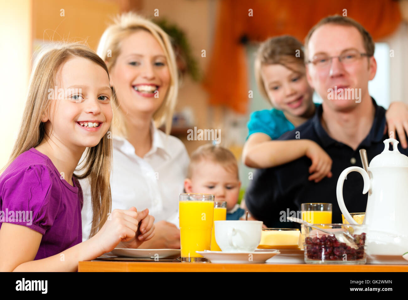 at home mother mom Stock Photo - Alamy
