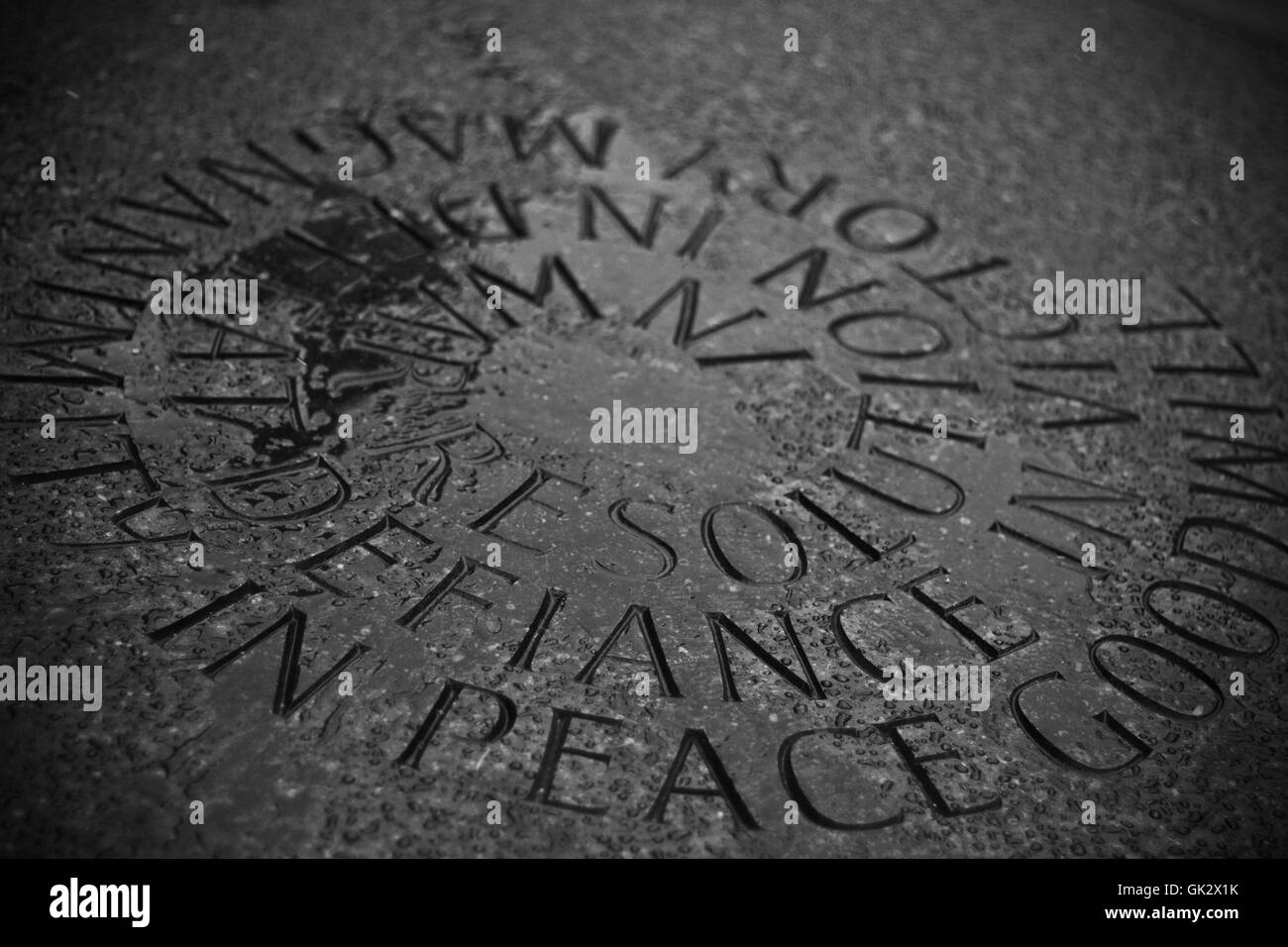 Circular Monument St Pauls Cathedral London. In War Resolution in ...
