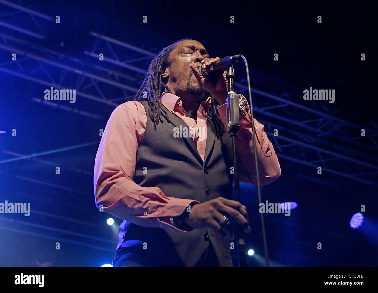 Earl slick bernard fowler hi-res stock photography and images - Alamy