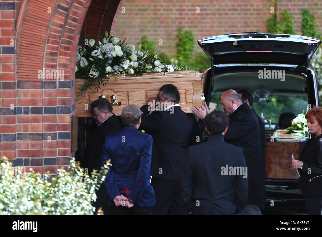 David Gest's funeral at Golder's Green Crematorium Featuring ...