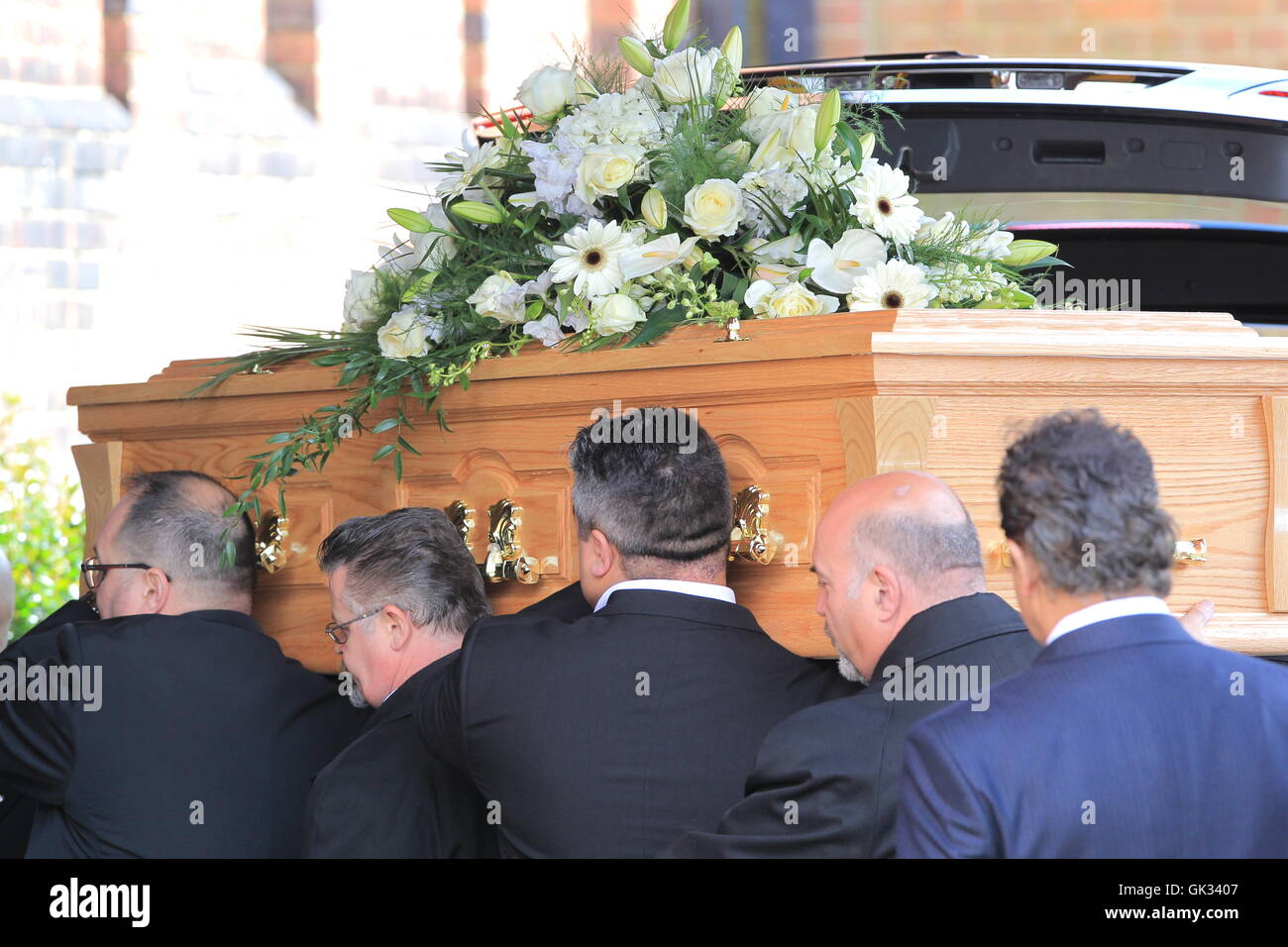 David Gest's funeral at Golder's Green Crematorium Featuring ...