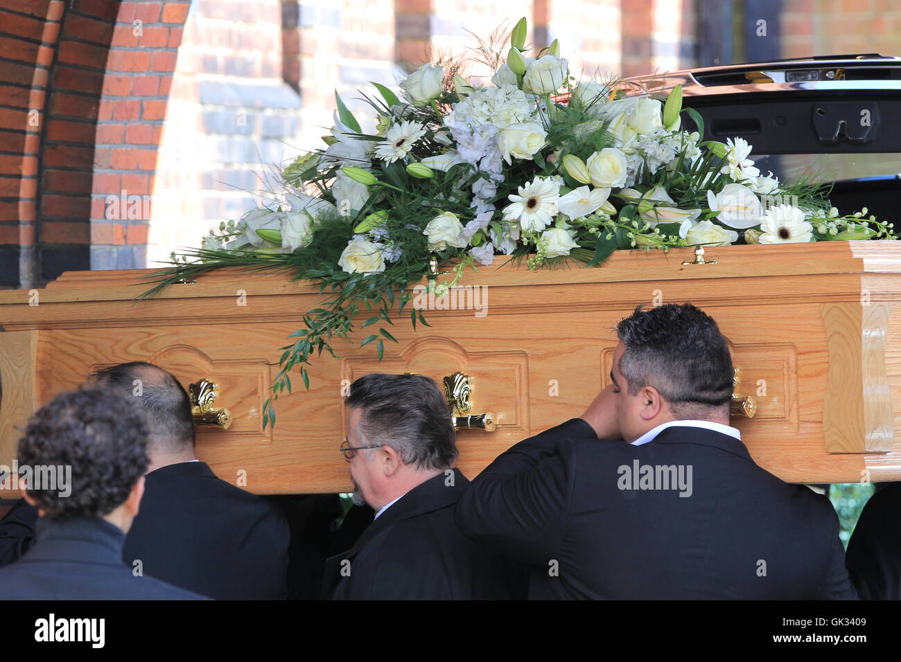 David Gest's funeral at Golder's Green Crematorium Featuring ...