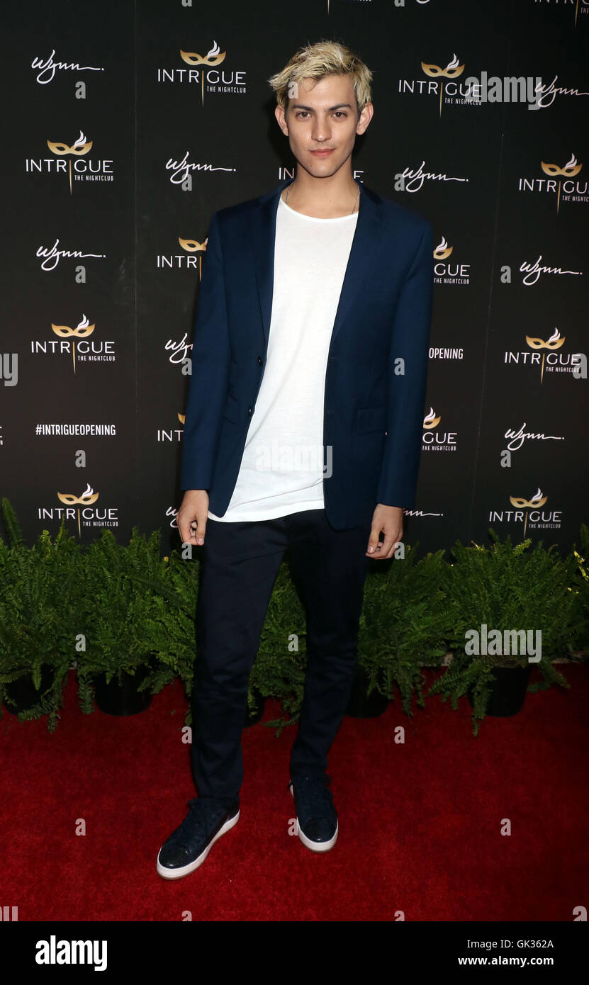 Nick hissom grand opening hi-res stock photography and images - Alamy