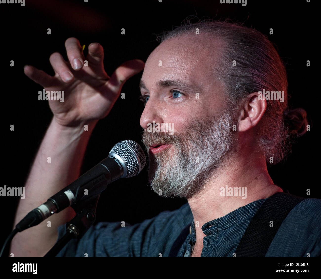 Travis singer fran healy hi-res stock photography and images - Alamy Travis singer fran healy hi-res stock photography and images - Alamy