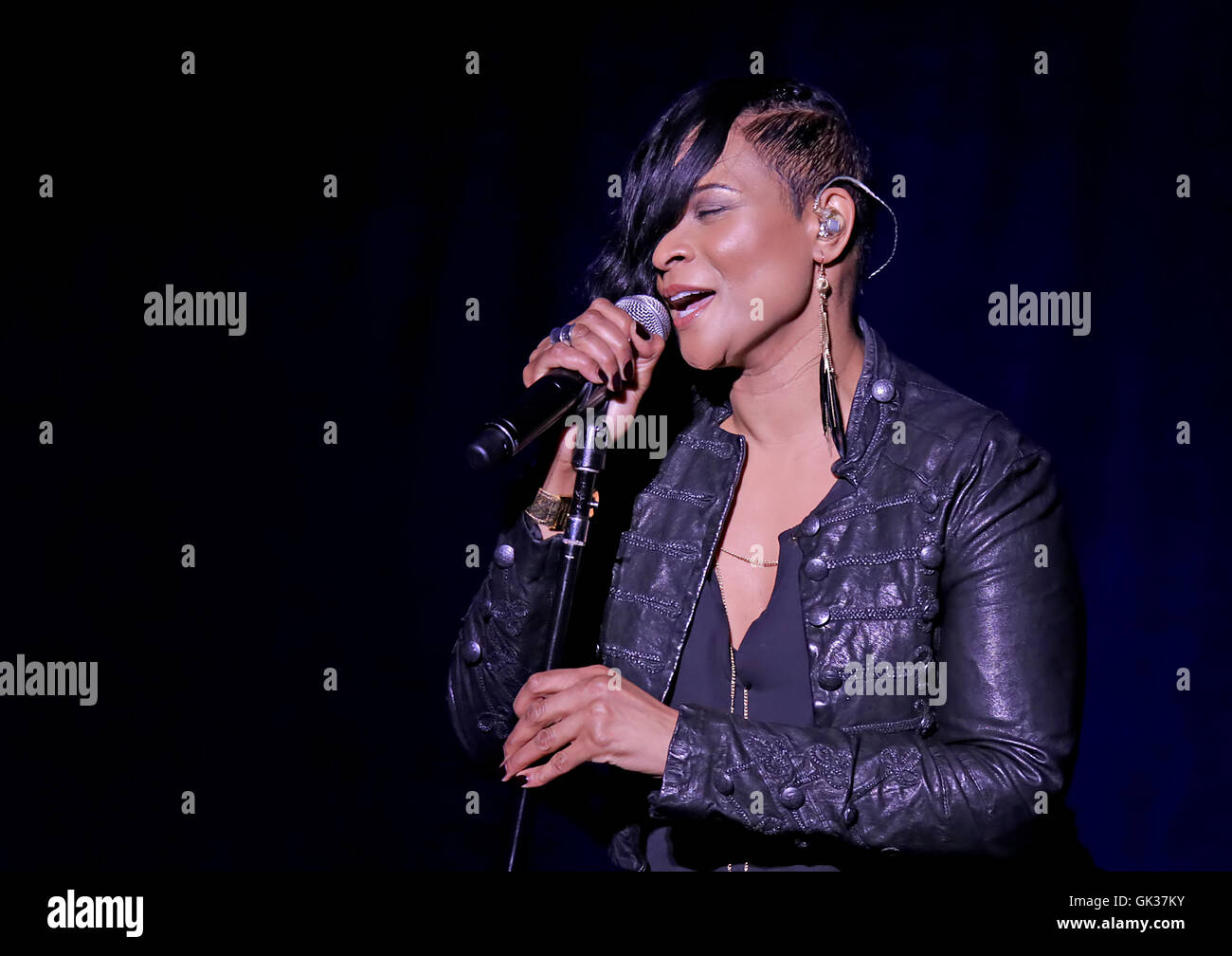 Gabrielle singer hi-res stock photography and images - Alamy