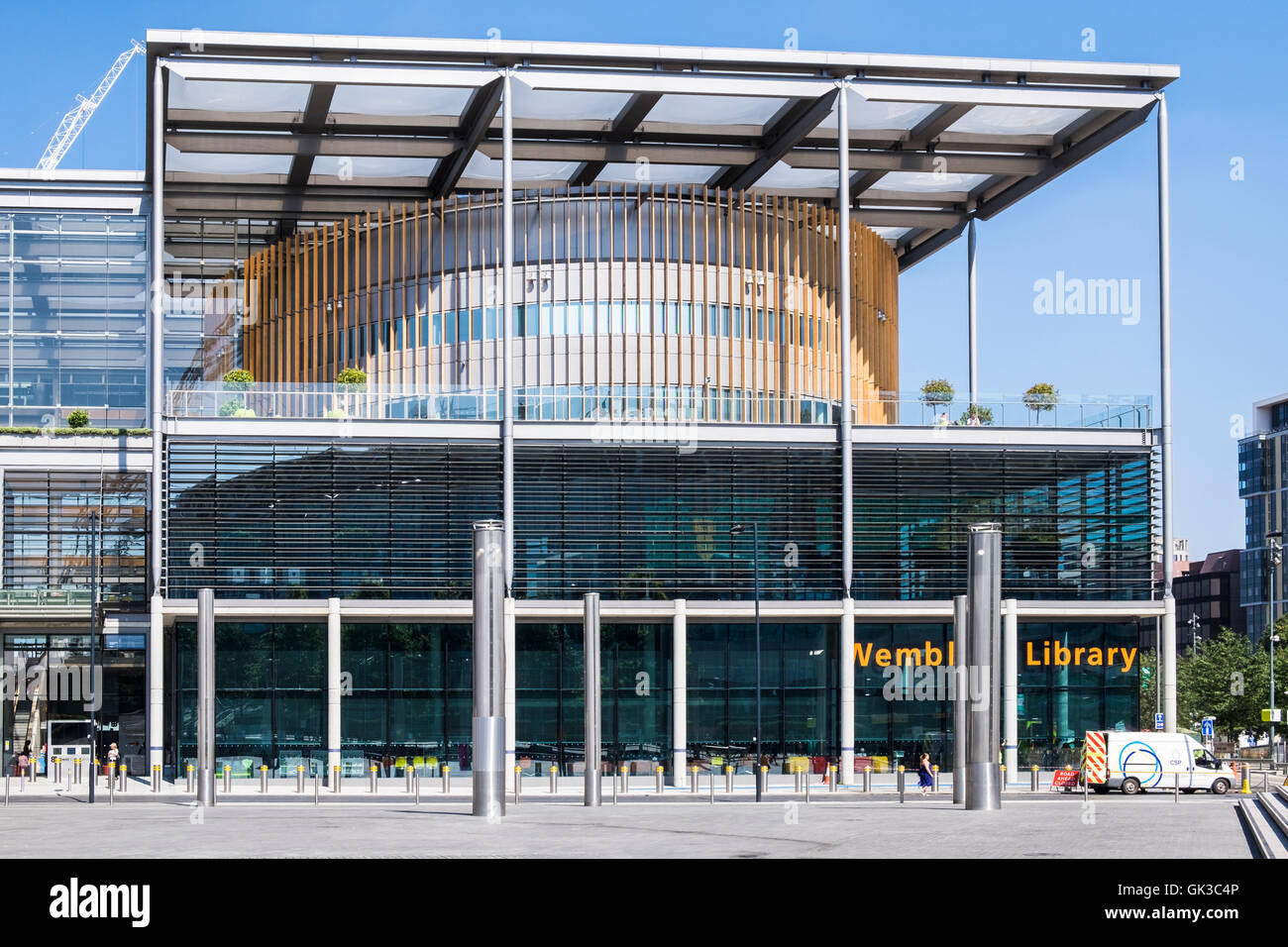Wembley library brent civic centre hi-res stock photography and images ...