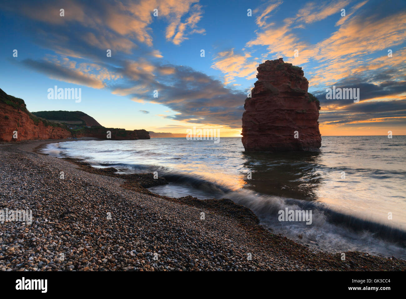 Sea stack devon hi-res stock photography and images - Alamy