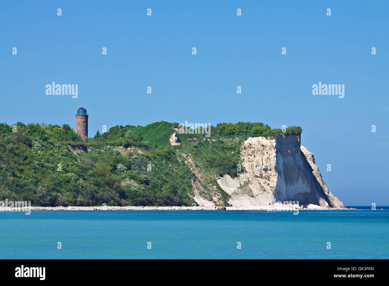 White cliffs with green trees hi-res stock photography and images - Alamy