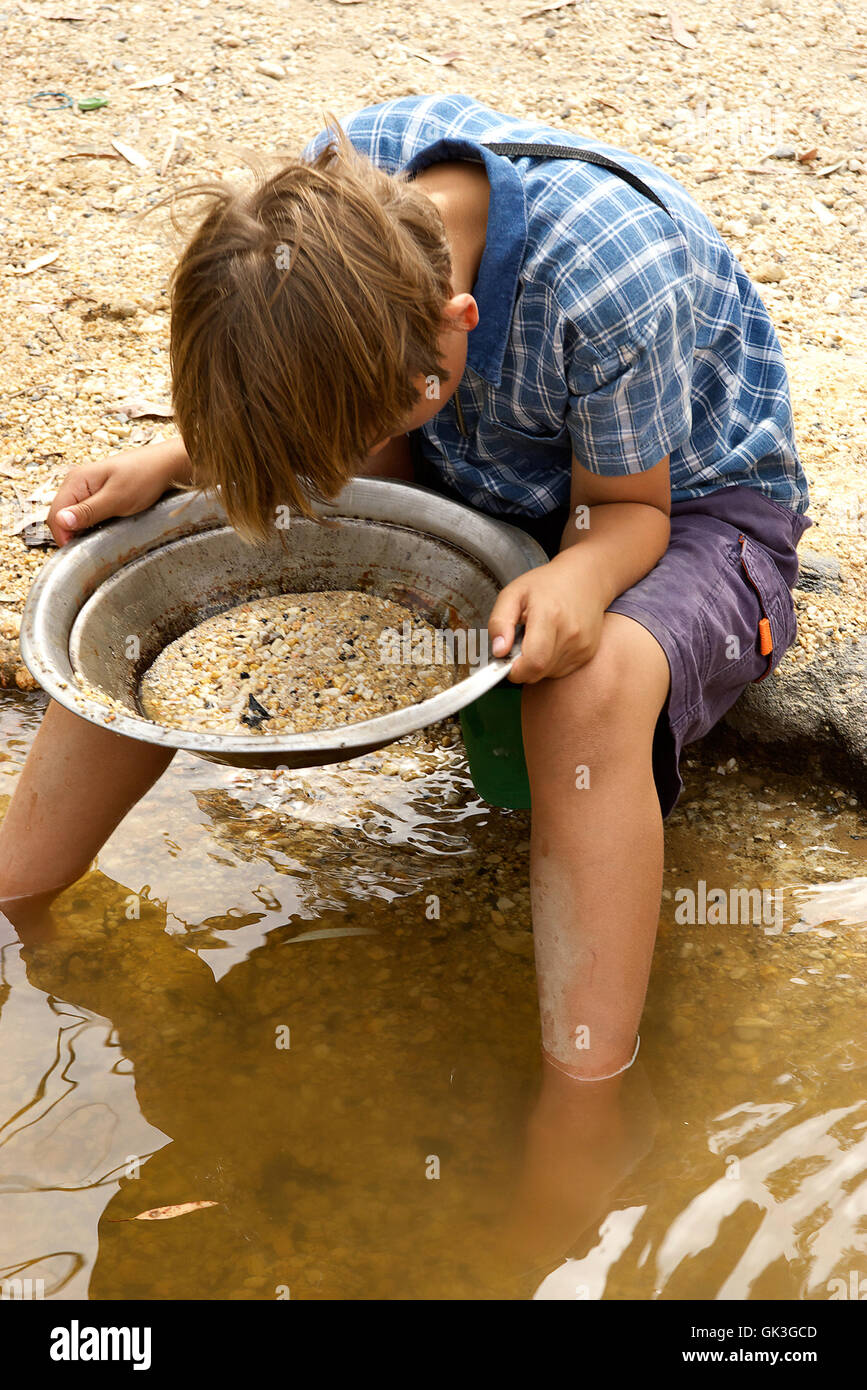 person look glancing Stock Photo - Alamy