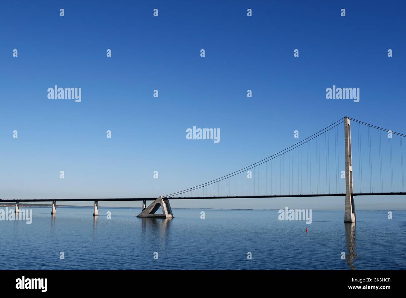 bridge stanchion blue Stock Photo - Alamy