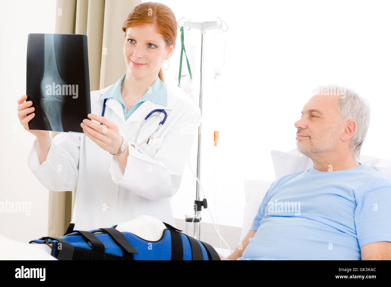 doctor physician medic Stock Photo - Alamy