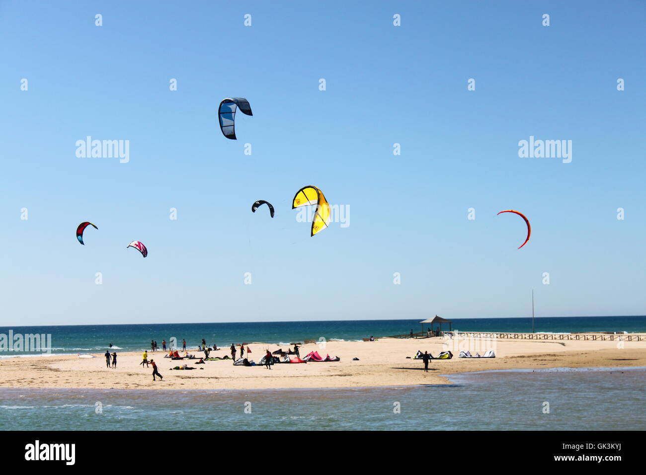 Sport at beach hi-res stock photography and images - Alamy