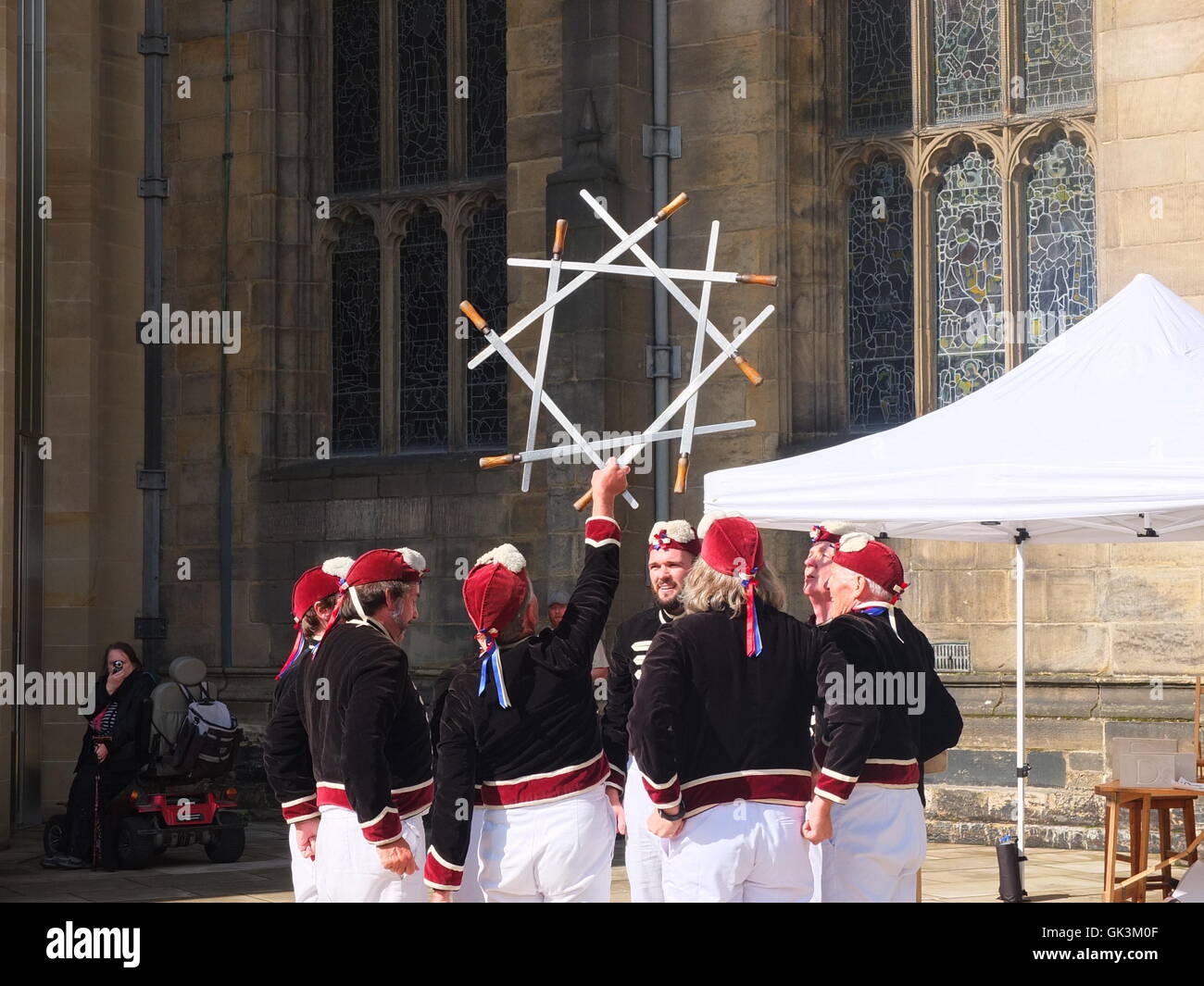 Traditional sword dance hi-res stock photography and images - Alamy