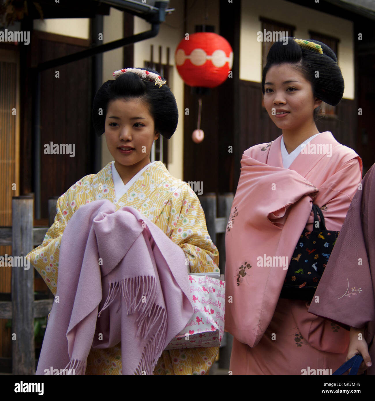 Japan geisha girls in gion district hi-res stock photography and images ...