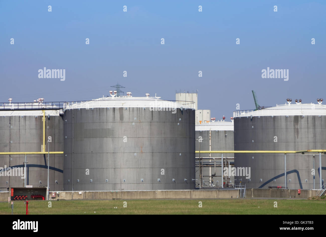 Camp tanks hi-res stock photography and images - Alamy