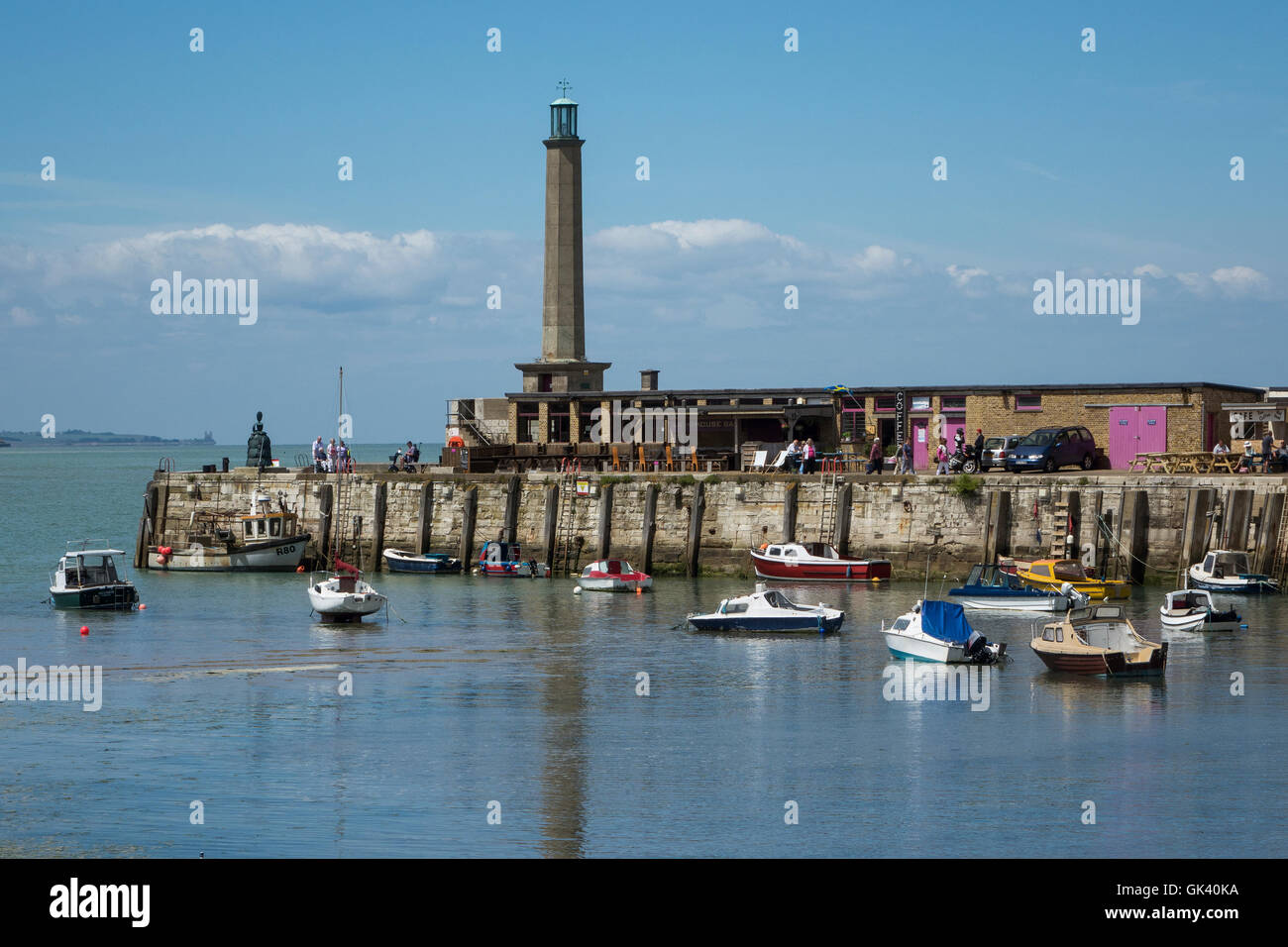 England, Kent, Margate harbour arm & lighthouse Stock Photo - Alamy