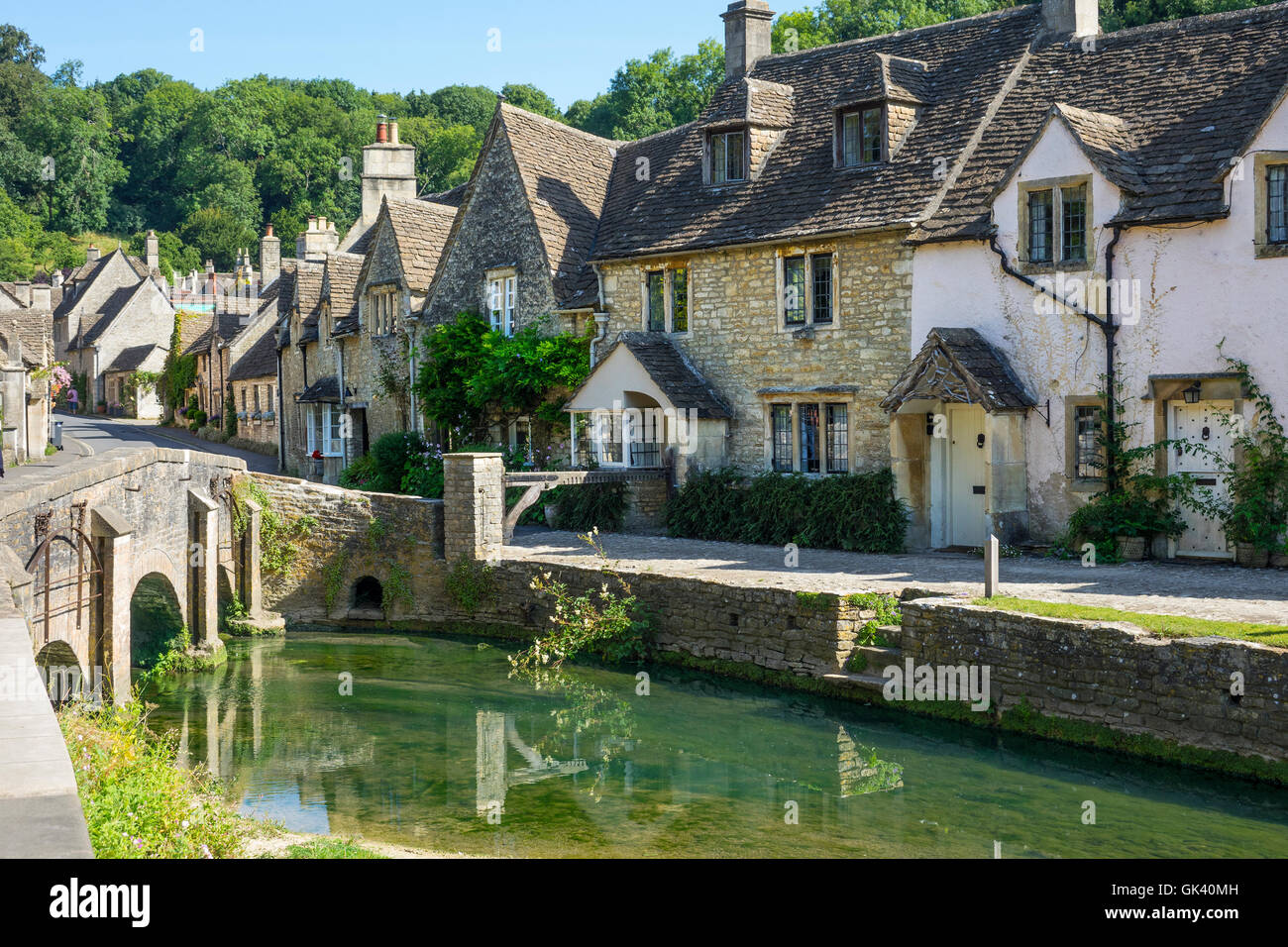 England, Wiltshire, Castle Combe, Village & bridge Stock Photo - Alamy