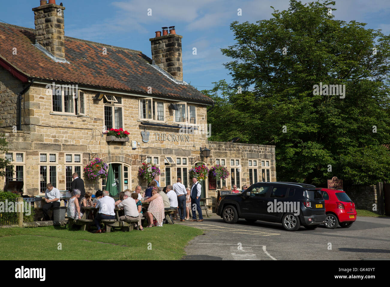 Crown Pub, Hutton le Hole, North York Moors, Yorkshire, England, UK ...